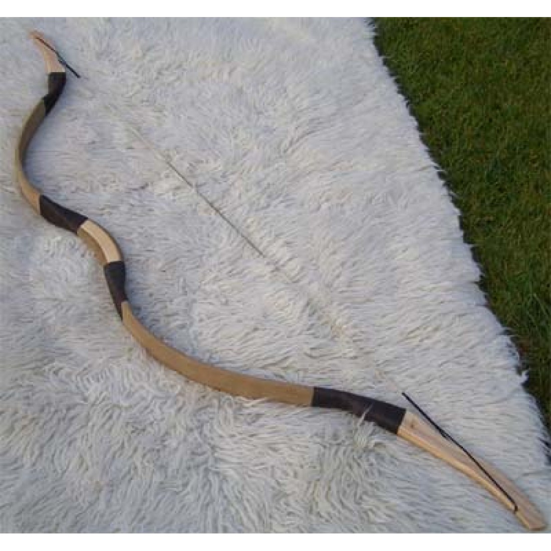 Hungarian traditional recurve bow from Lajos Kassai BEAR vazul medve